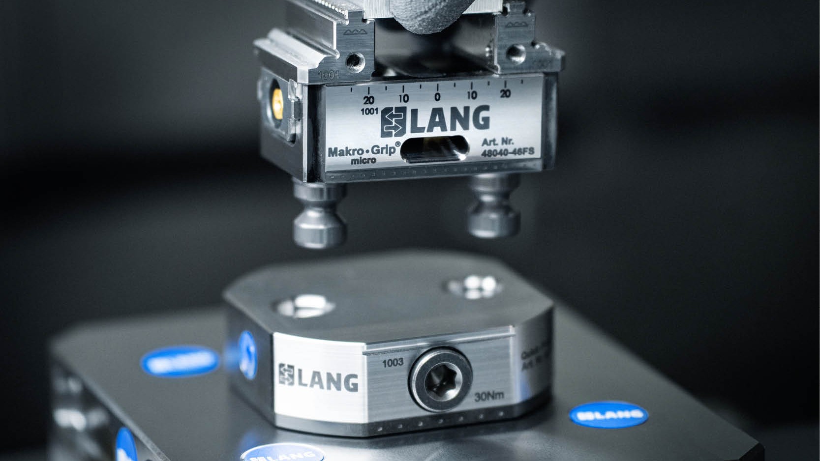 New micro vise with zero point system | LANG Technik USA