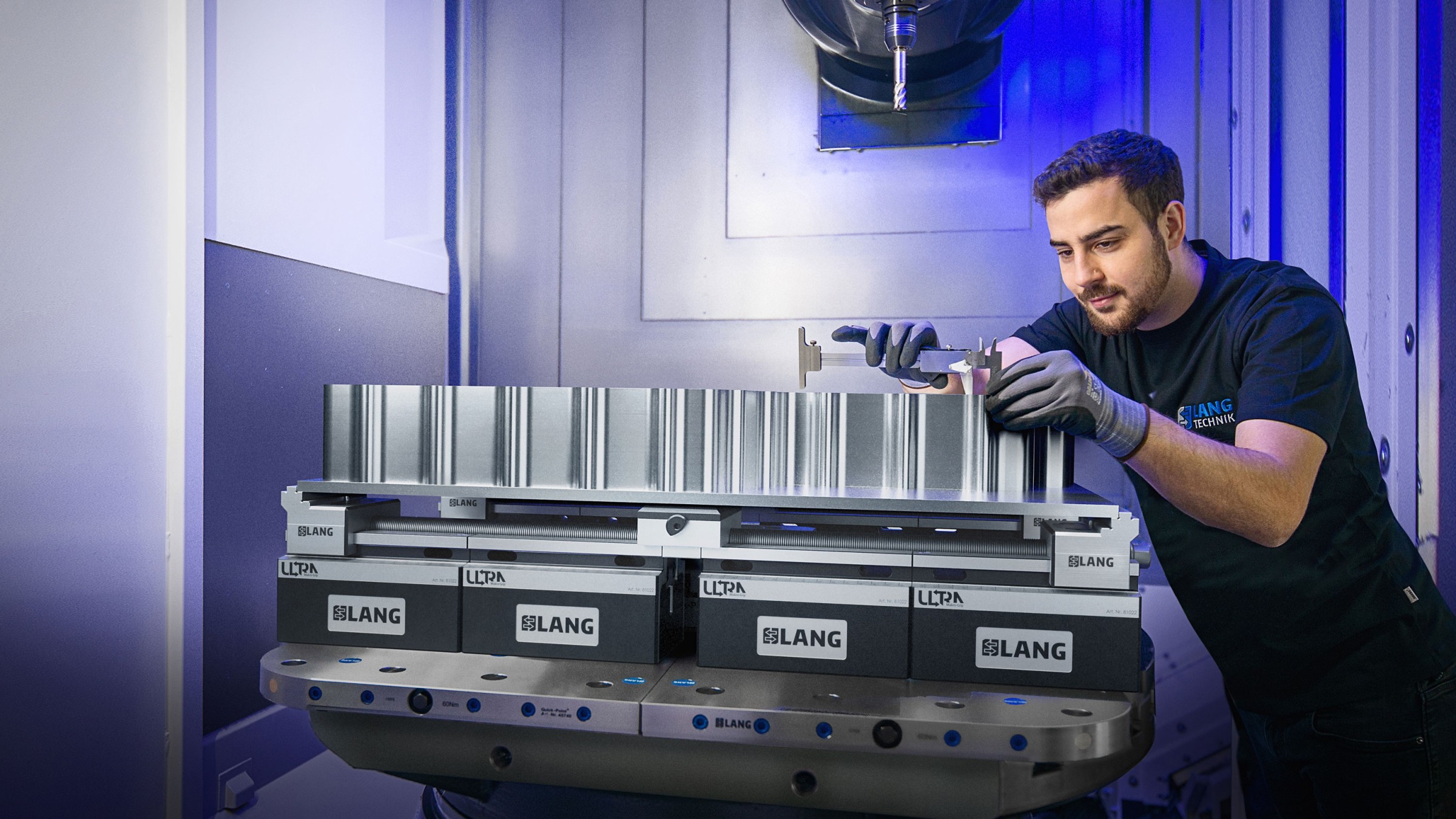 Plates and large parts securely clamped | LANG Technik USA