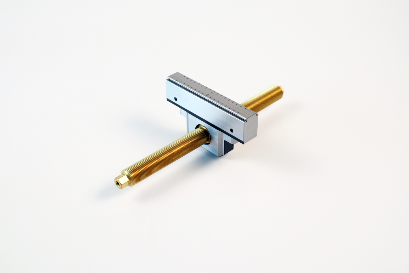 47255-TG17: Makro•Grip® Center Jaw + Spindle | LANG Technik USA